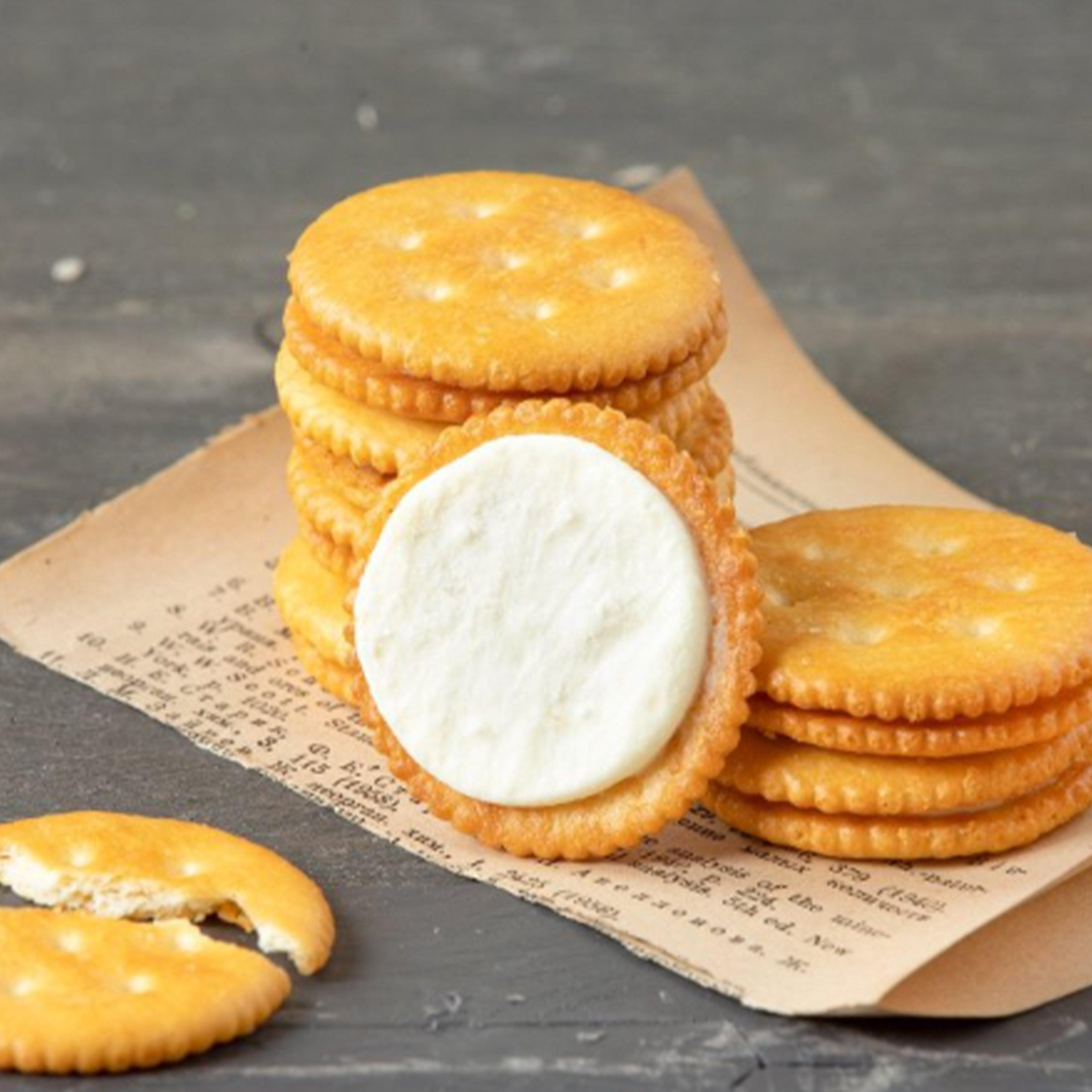 Dongsuh Ritz Cracker White 2.71oz(77g) – Anytime Basket